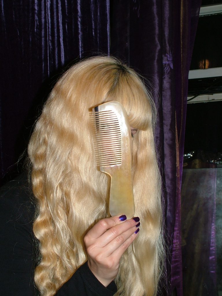 LM LONGHAIRS® LONG HAIR CARE GROWTH GURU HORN COMBS PRODUCTS